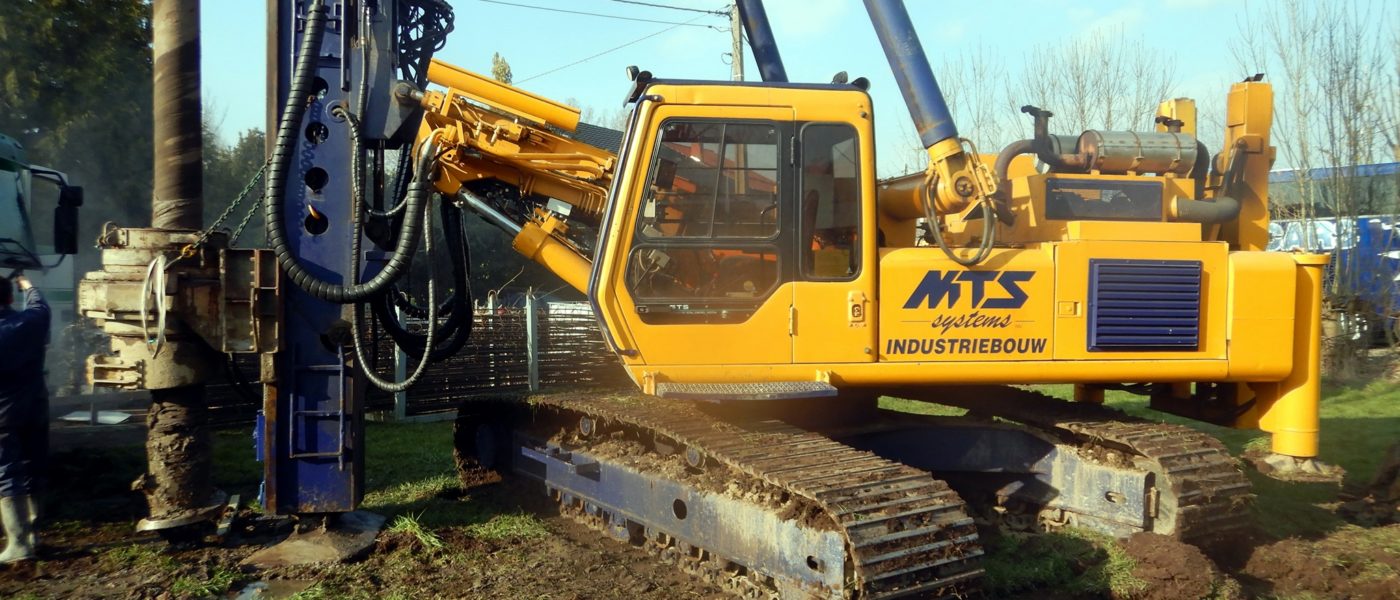 Hitachi EX300 from MTS Systems - Olivier